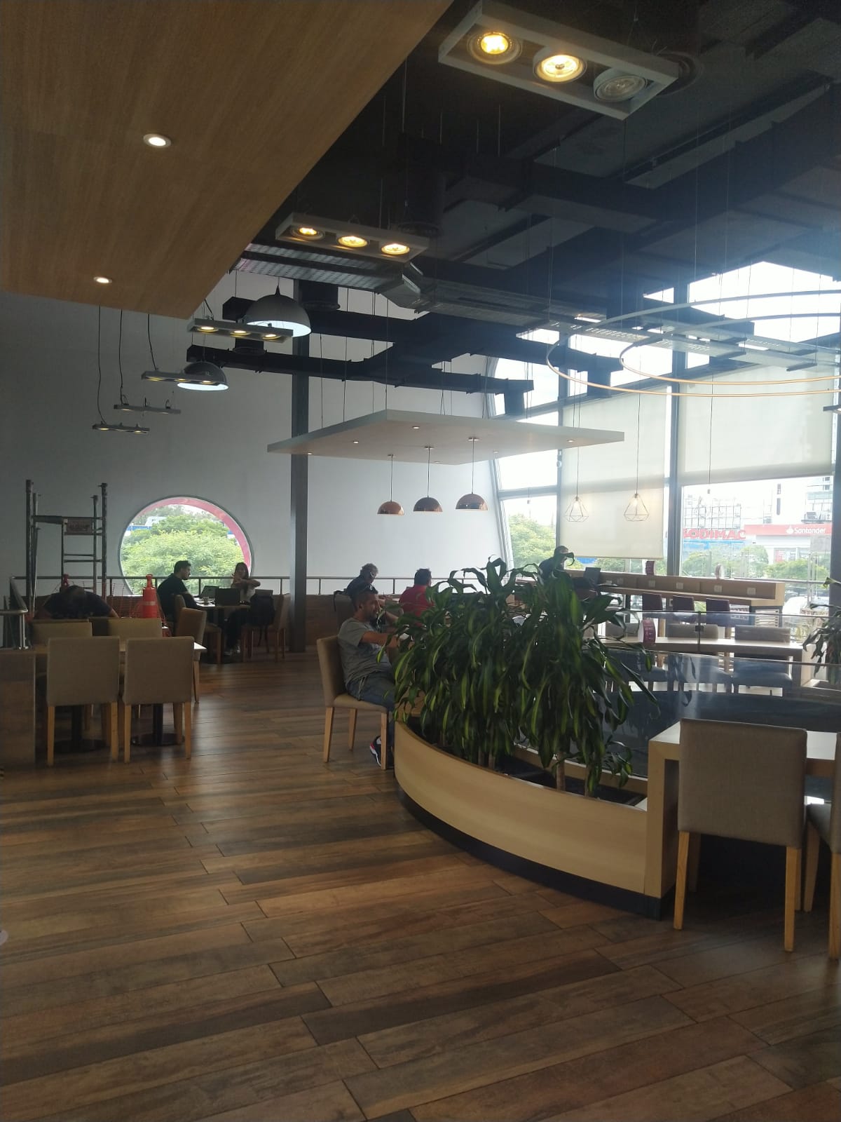 GESTIÓN EFICIENTE DE LA ENERGÍA EN SHOP DE AXION ENERGY | Finder