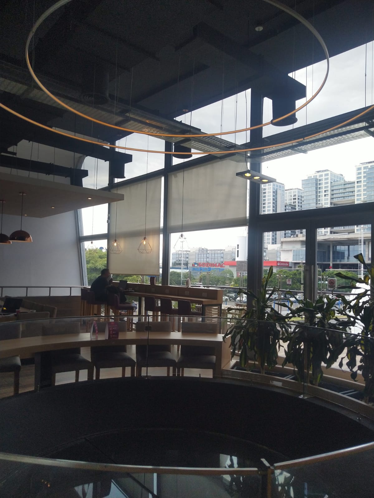 GESTIÓN EFICIENTE DE LA ENERGÍA EN SHOP DE AXION ENERGY | Finder